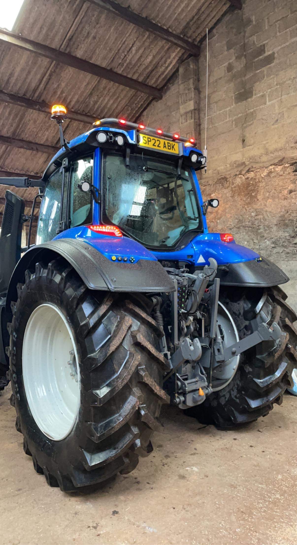 Valtra - AD Light Bars & Heat Shields